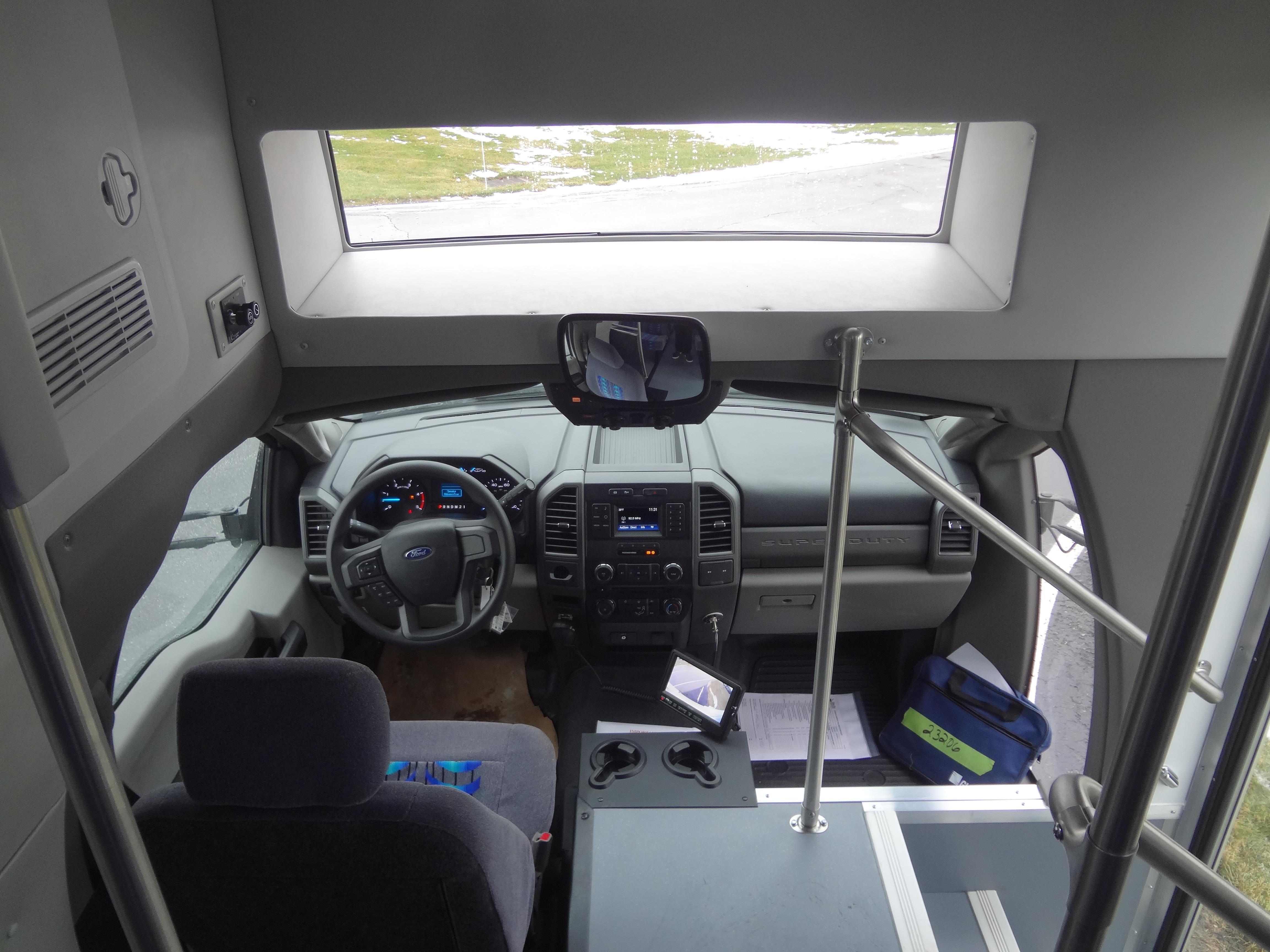 TESCO - Glaval Bus Entourage