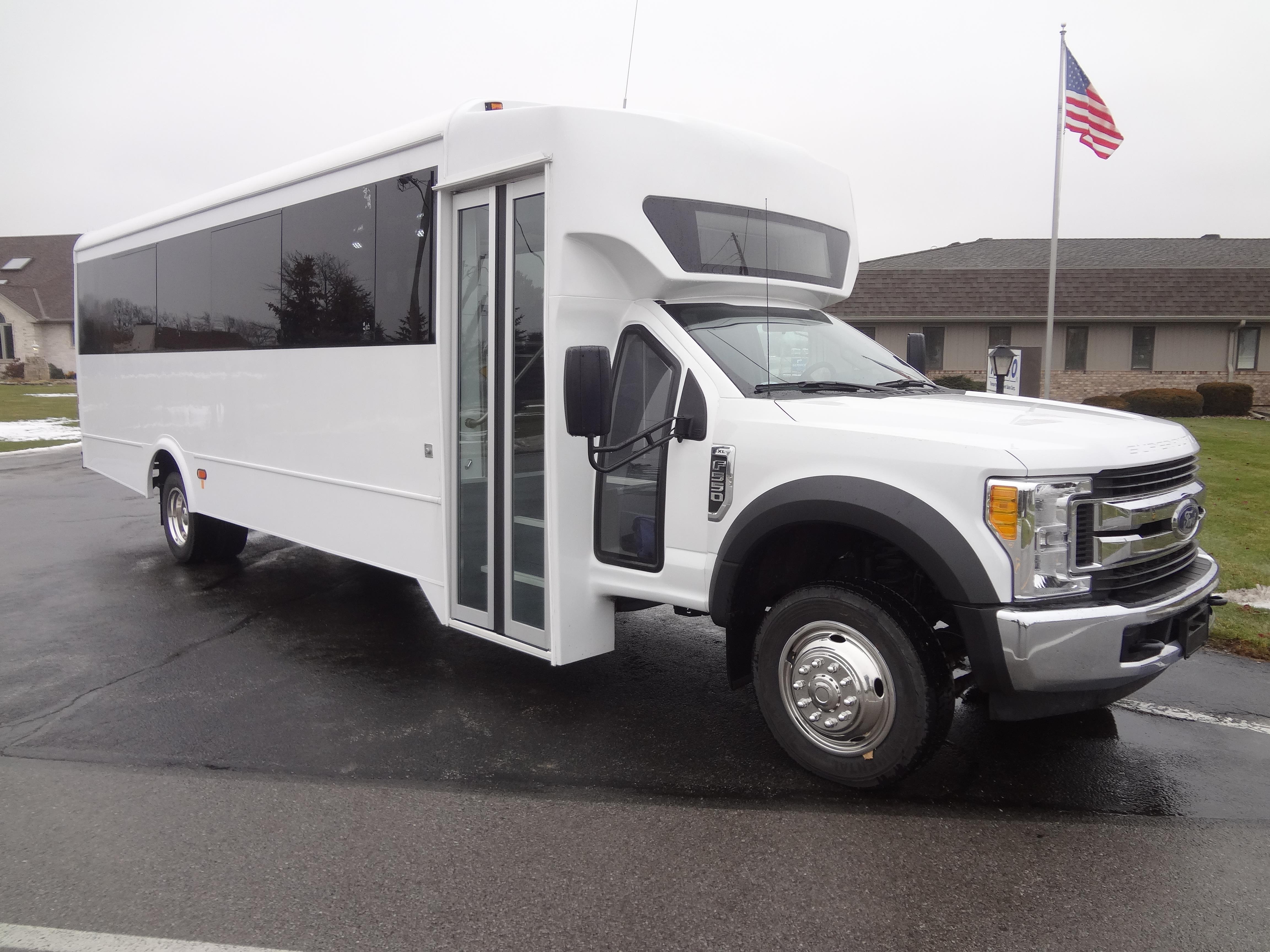 TESCO - Glaval Bus Entourage