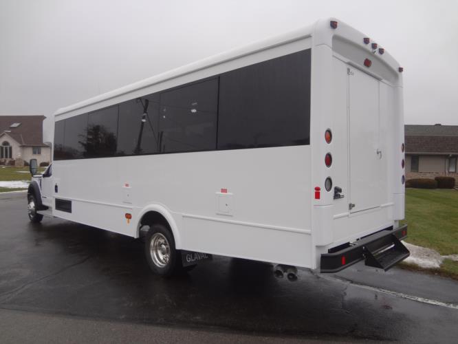 TESCO - Glaval Bus Entourage