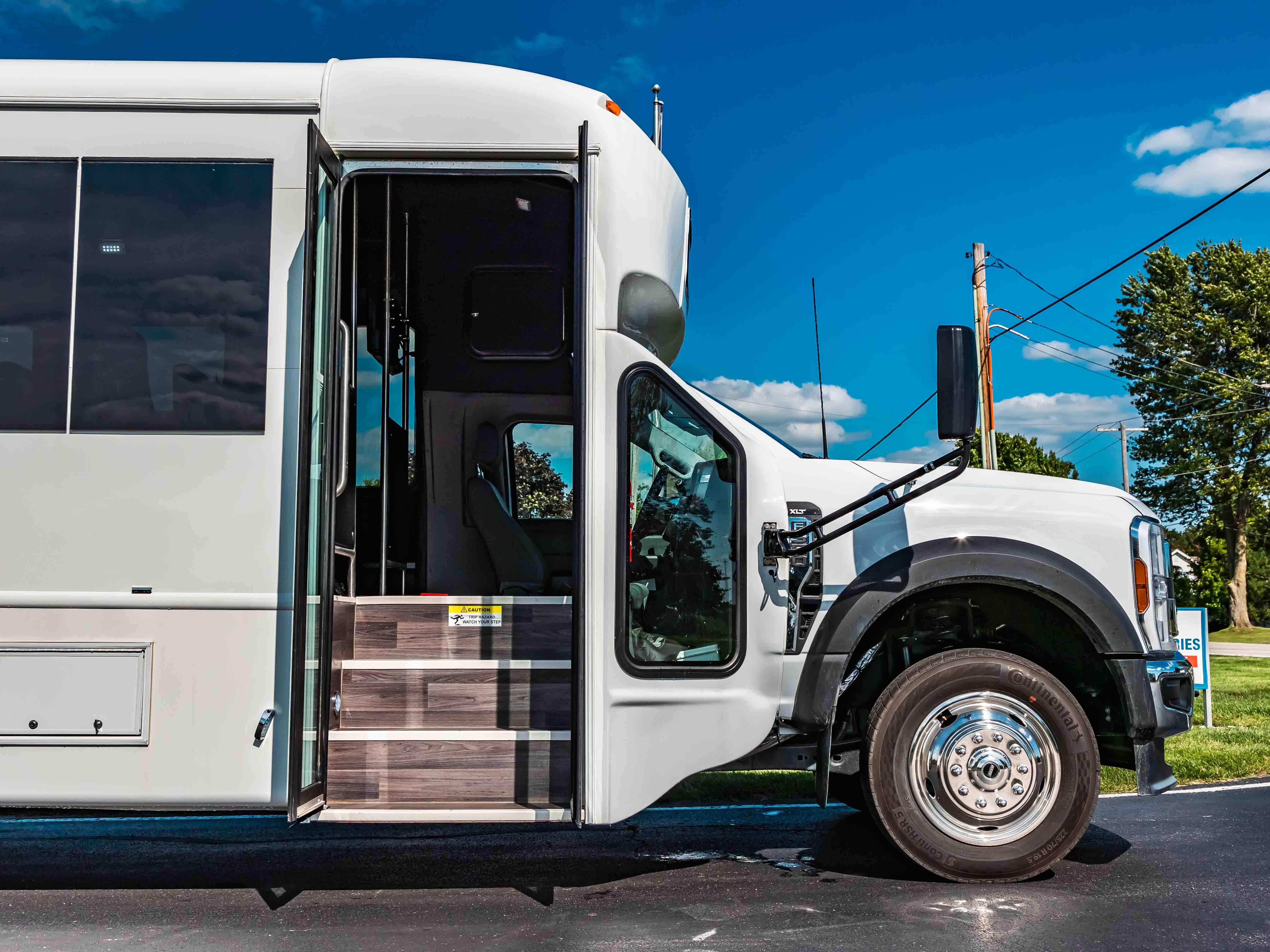 2024 Glaval Entourage Ford 32 Passenger Shuttle Bus