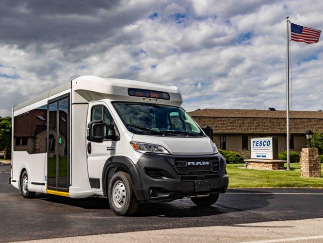 2024 New England Wheels Frontrunner Dodge 10 Passenger and 2 Wheelchair ...