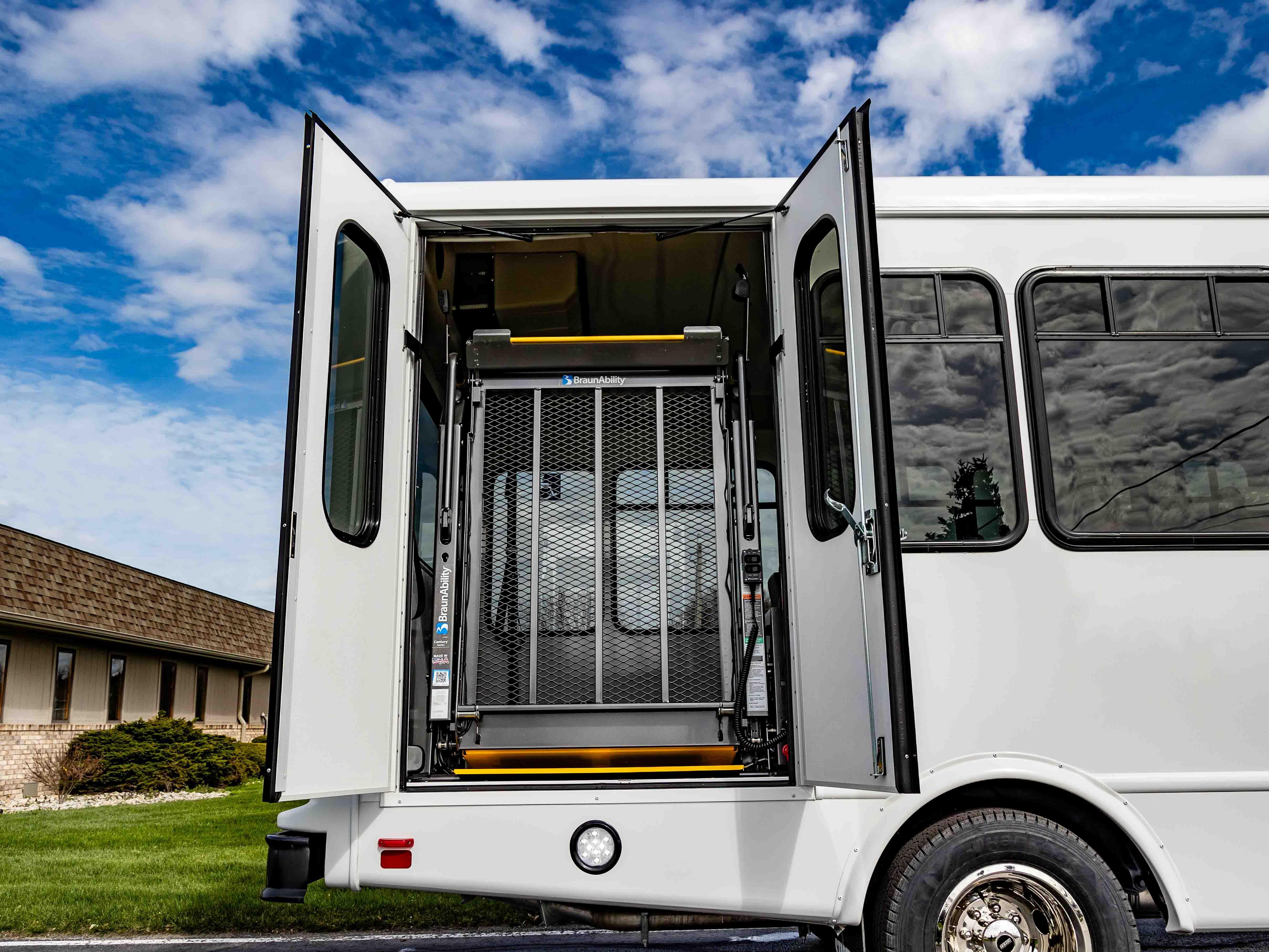 2025 StarTrans Senator II Ford 12 Passenger and 2 Wheelchair Shuttle Bus