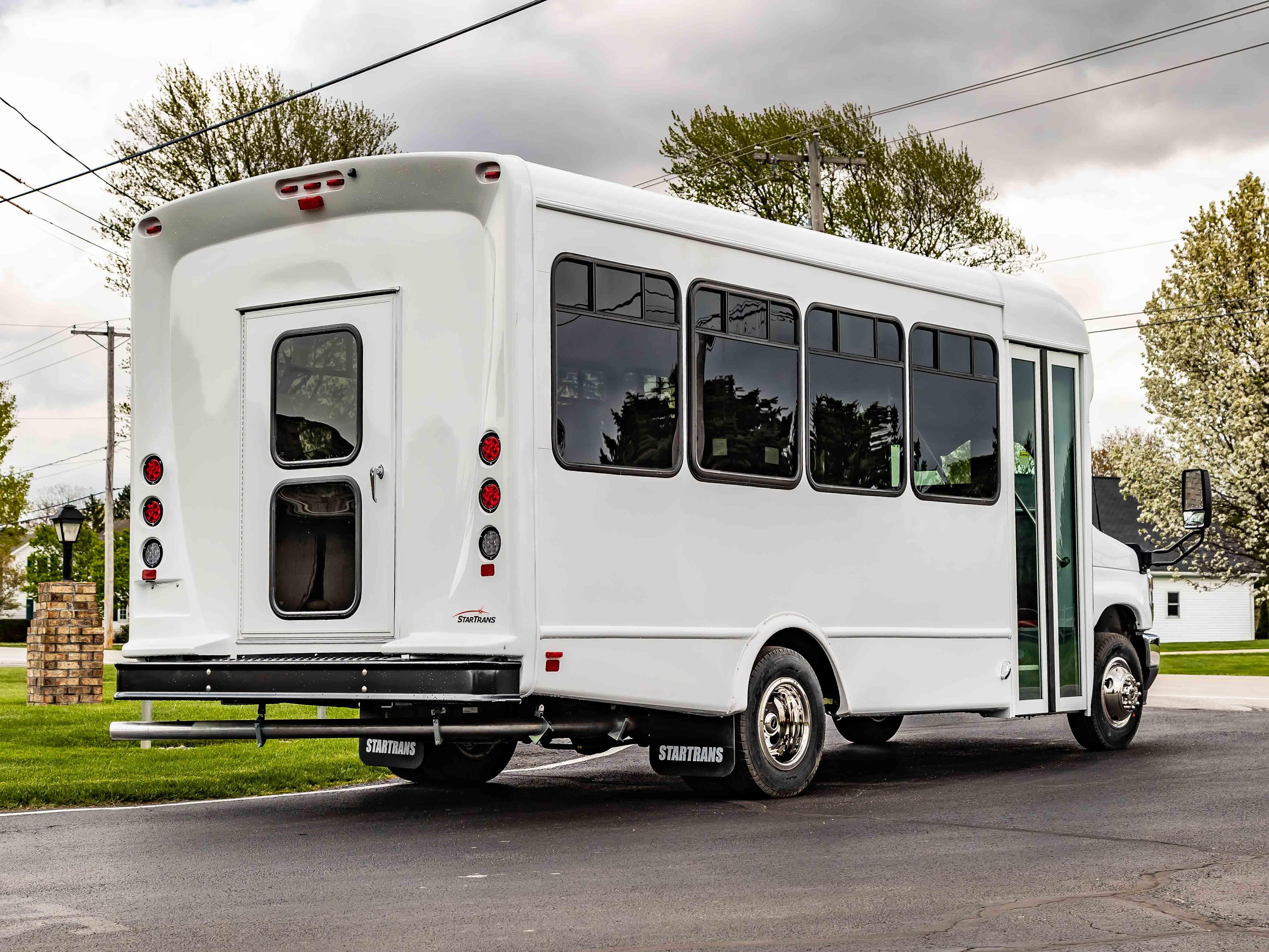 2025 StarTrans Senator II Ford 14 Passenger Shuttle Bus