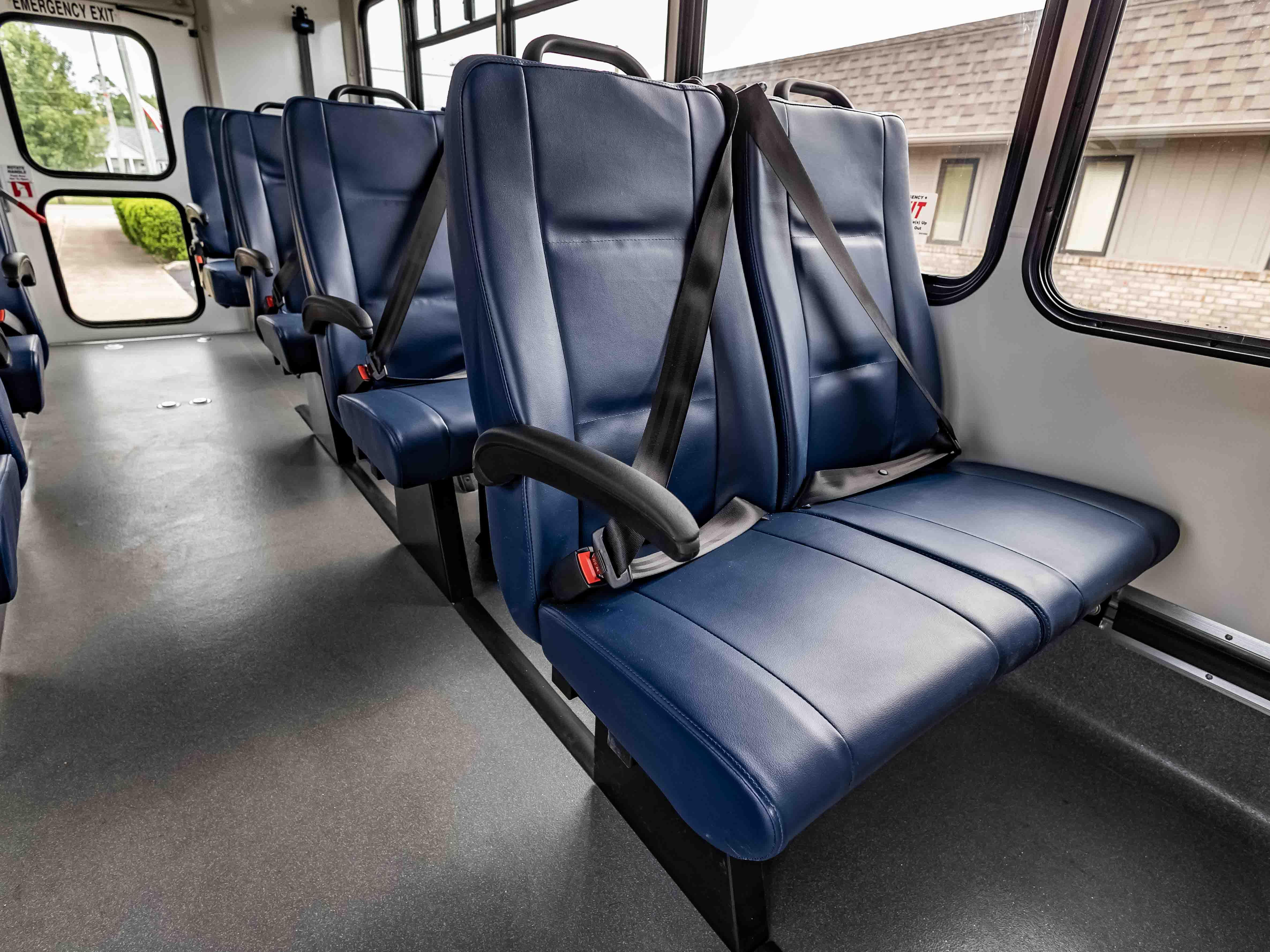 2024 StarTrans Senator II Chevrolet 12 Passenger and 2 Wheelchair ...