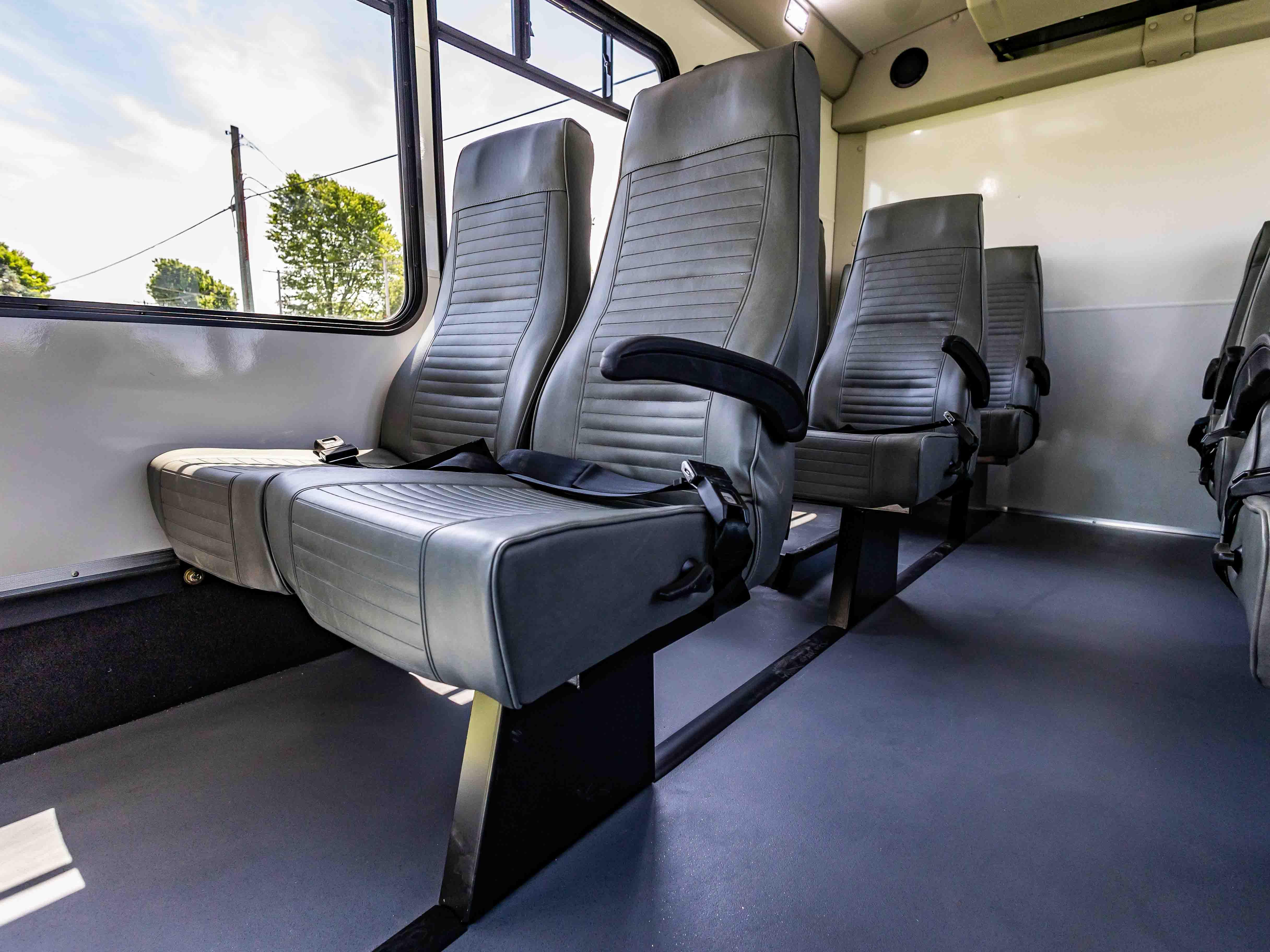 2025 StarTrans Senator II Ford 14 Passenger Shuttle Bus