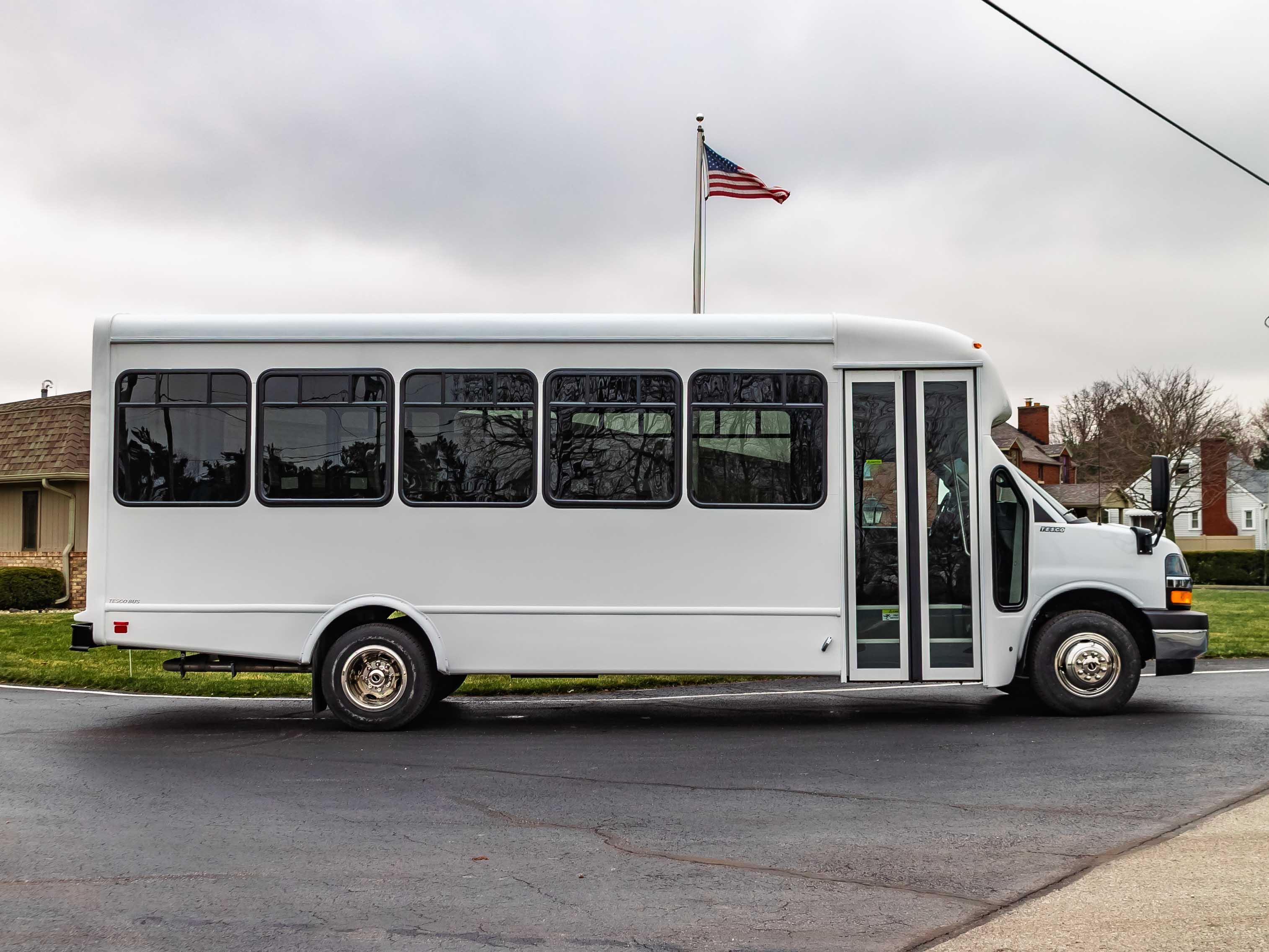 2024 StarTrans Senator II Chevrolet 25 Passenger Shuttle Bus